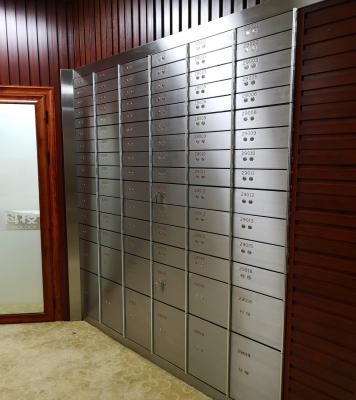 China Private Vault Bank Safe Deposit Box With 10mm Stainless Steel Door Plate for sale