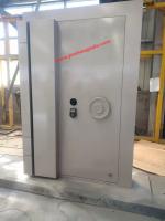 China Single Opening Steel Vault Door Anti Burtlary Customized With Fingerprint Lock for sale
