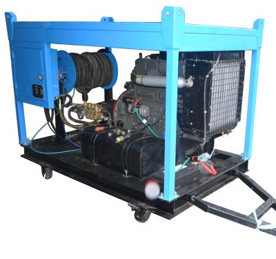 China Diesel Engine Sewer Cleaning Machine 220 bar 50 L/min for Industrial Pipeline Maintenance for sale