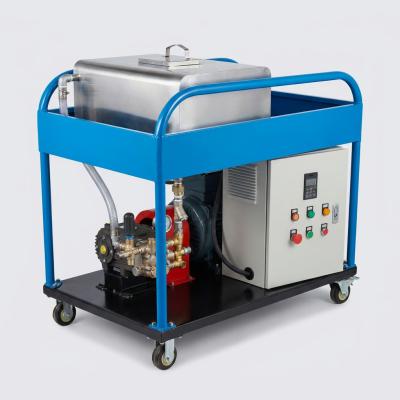 China Cost-Effective 300bar 30L/min Water Jetting Machine with 22KW Electric Motor for Industrial Cleaning for sale
