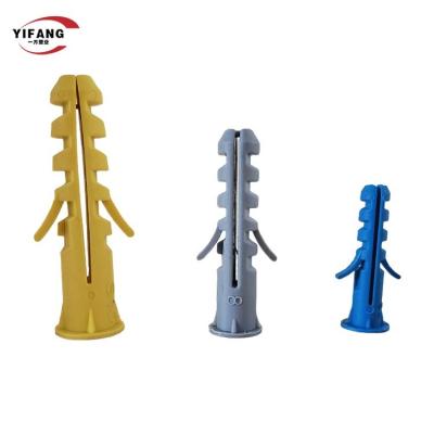 China Green Nylon Concrete Anchors 30-75mm Length Plastic Wall Plugs for 6-14mm Drill Sizes for sale