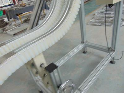 China Z Type Elevating Flexible Conveyor System Aluminum Alloy Frame Width 63mm for sale
