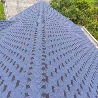 China Blue Particle Building Roofing Asphalt Shingle Anti Corrosion Single Layer Shingles for sale