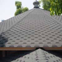 China Black Roofing Asphalt Shingle Anti Corrosion For Building Roofs for sale