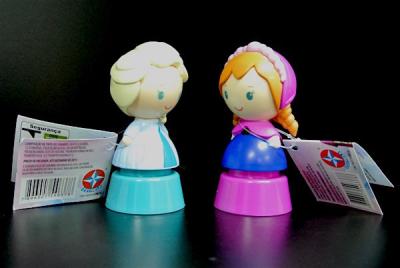 China Frozen Princess Plastic Toy Figures With Disney Logo Blue / Pink Color for sale