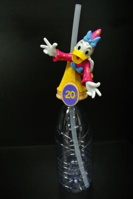 China Straw Figures Collectible Vinyl Toys For Kids Water Bottle Disneyland Style for sale