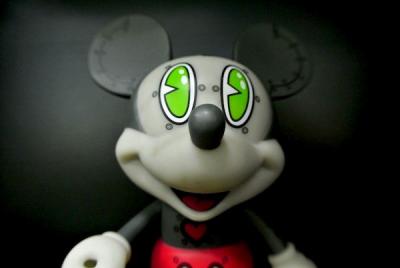 China Micky Mouse Character Collectible Vinyl Figures For Promotion Gift Grey Color for sale