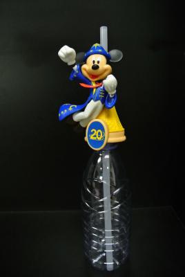 China Straw Figures Collectible Vinyl Toys For Kids Water Bottle Disneyland Style for sale