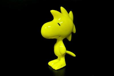 China Cute Yellow Bird Toy Story Figures , Snoopy Figurines Collection Woodstock With A Tail for sale