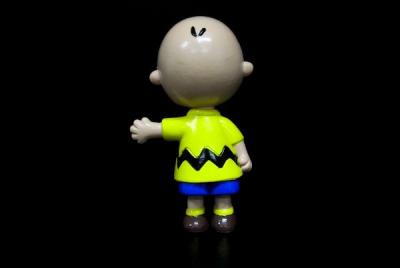 China Various Size Charlie Brown Toy Figures , Small Toy Figures Yellow / Blue Color for sale