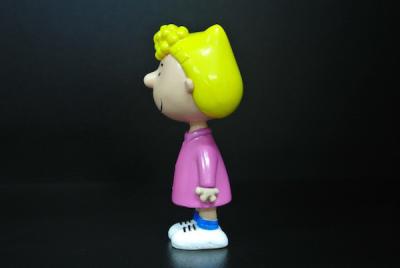 China Lovely Sally Girl Small Plastic Figures With Yellow Hair Customized Material for sale