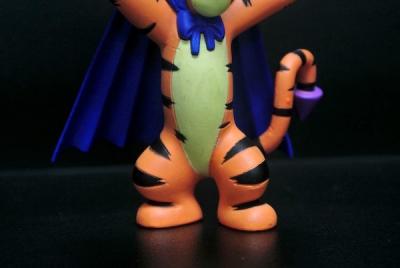 China 2 Inch Little Collectible Toys Orange Color With Tail Disney Brand for sale