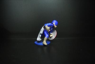 China 7cm Height Little Collectible Toys Captain America Figure Blue Color With Shield for sale