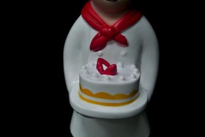 China 5 Inch Cake Baker Mini Vinyl Figures , Vinyl Collectible Toys White Color for sale
