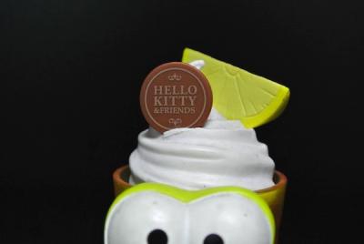 China Frog Ice-cream Cup Custom Plastic Toys 80 - 90 Degree Sale In Shop  For Children for sale