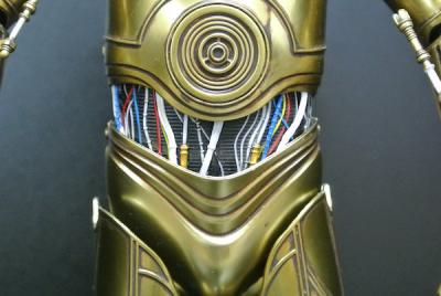 China Gold C3PO Robot Star Wars Characters Toys His Eyes Can Give Out Light for sale