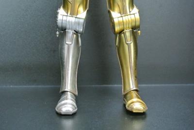 China Gold C3PO Robot Star Wars Characters Toys His Eyes Can Give Out Light for sale