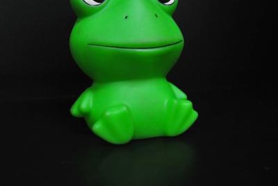 China Green Frog Character Customized Cartoon Shampoo Bottle 6 Inch For Home for sale
