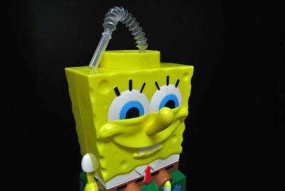 China 22CM Height Customized Spongebob Water Bottle For Children AS Material for sale