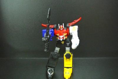 China Super Champion Figure Transformer Robot Toy Plastic With Two Different Legs for sale