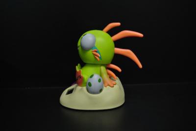 China Lovely Style Solar Small Electronic Toys , Electronic Animal Toys Shake Head 10CM for sale