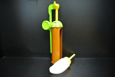 China PP Material Plastic Daily Product Chocolate Banana Machine For 15 Years And Up for sale