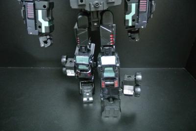 China 9 Inch Transformer Robot Toy For Adult Collection Environmental Material for sale