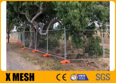 China Welded Galvanized Metal Mesh Fencing , Portable Outdoor Fence 2.4 X 2.1 Metres for sale