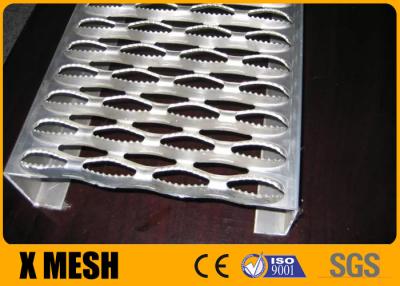 China 2mm Round Hole Grip Strut Galvanized Steel Grating For Stair Platform EN Standard for sale