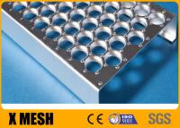 China Stainless 2MM Galvanized Steel Anti Slip Tread Plates 240 X 4020MM For Industrial for sale