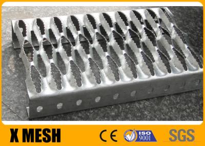 China 240 X 4020MM Tooth Shaped Anti Slip Plates ASTM A312 Sandard 2 Inch For Oil Fields for sale