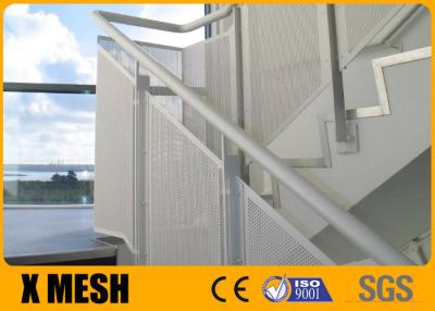 China 1.22 X 2.44m Size Stainless Steel Perforated Metal Mesh Round Hole Shape For Stairs for sale