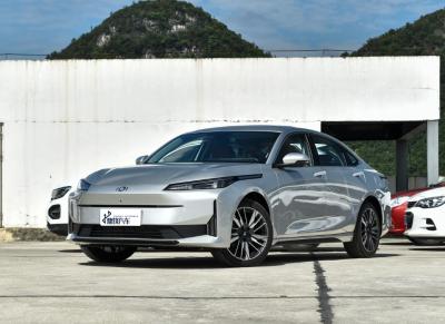 China 2024 Competitive Export Import Luxury Wholesale EV Changan Qiyuan A05 Sedan Hybrid Gasoline New Car for sale