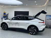 China 10.5h Charging Intelligent Electric Powered Car Rising R7 MG S9 9 Pure Full Electric Car for sale