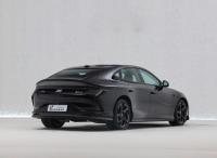China 2024 ODM High Speed IM Electric Car L6 5 Seaters Hatchback Pure New Energy Vehicle Car for sale