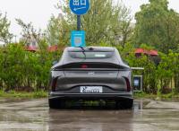 China Customizable Fashion Personalized IM Electric Car L6 Pure New Energy Vehicle EV Car for sale