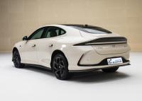 China Competitive Automobile Factory 2WD IM Electric Car L6 Pure New Energy Electric Vehicle EV New Car for sale