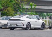 China Adult Personal IM Electric Car L6 5 Seaters Hatchback Pure New Energy Electric Vehicle EV Car for sale