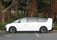 China Lixiang Mega Electric Vehicle Fast Ship Smart Sport Automotive Motor Power EV Car for sale