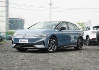 China 5 Seat Hatchback Electric Car with 150Kw Permanent Magnet Synchronous Battery Car for sale