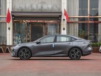 China Automotive Motor Export Chang An Deepal L07 New Energy High Speed Hybrid Gas1.5L Car for sale