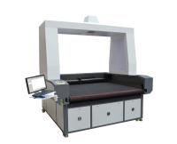 China Garment Leather Automatic Feeding Laser Cutting Machine 1610 1810 With CCD for sale