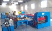 China Metal Panel Roof Sheet Roll Forming Machine 440v 50Hz 3PH for sale