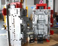 China Auto Parts Functional Big Size Plastic Injection Mould With YUDO Hot Runner for sale
