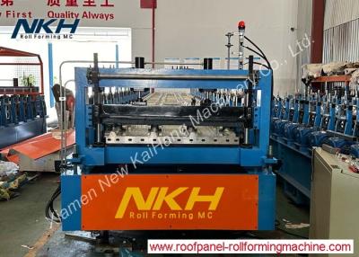 China Roof Panel Roll Forming Machine with Stacker 20-25m/min Customizable for sale