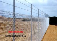 China Factory PVC Coated Chain Link Mesh Fence Galvanized Diamond Mesh Fence for sale