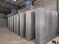 China 8 10 Gauge Galvanized Stainless Steel Welded Wire Mesh 2x2 3x3 4x4 6x6 10x10 for sale