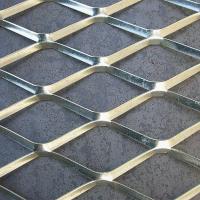 China Pulled Plate Expanded Wire Mesh for Walkway Zoo Fence Mesh for sale