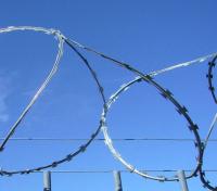 China Customization Perimeter Barrier Galvanised Bto-22 Barbed Razor Wire Concertina Wire Fence Mesh for sale