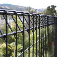 China 3D Curved Mesh Fence Triangle Folded Roll Top Fence Security Wire Mesh for Residential Area for sale